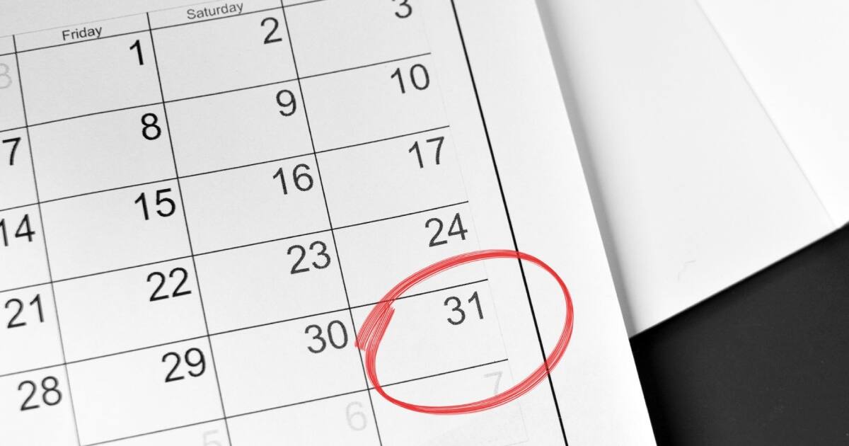 How to Speed Up the Month-End Close Process: Best Practices & Tips ...