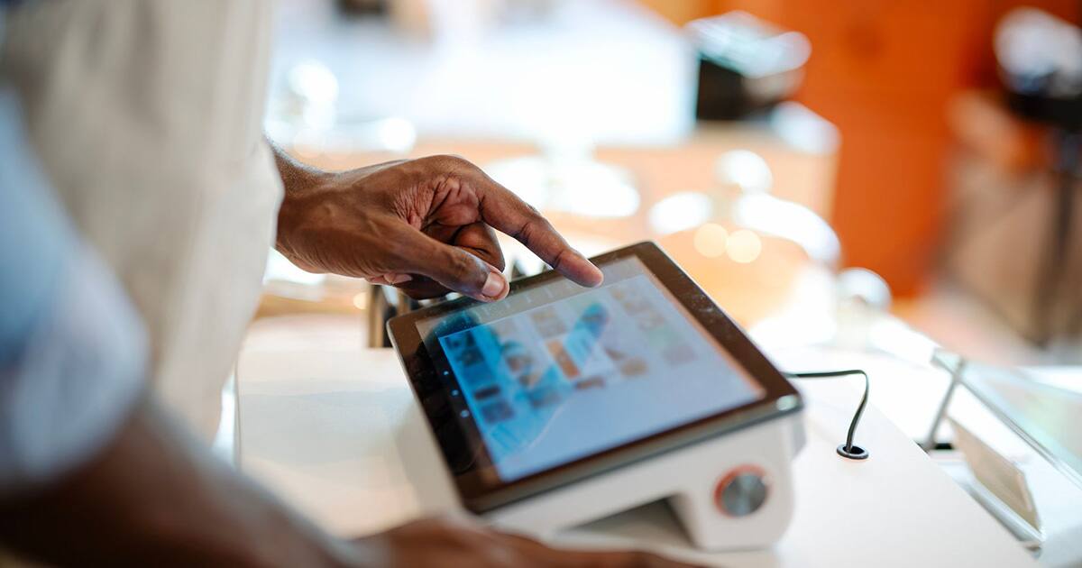 11 Strategies for Restaurant Revenue Management | NetSuite
