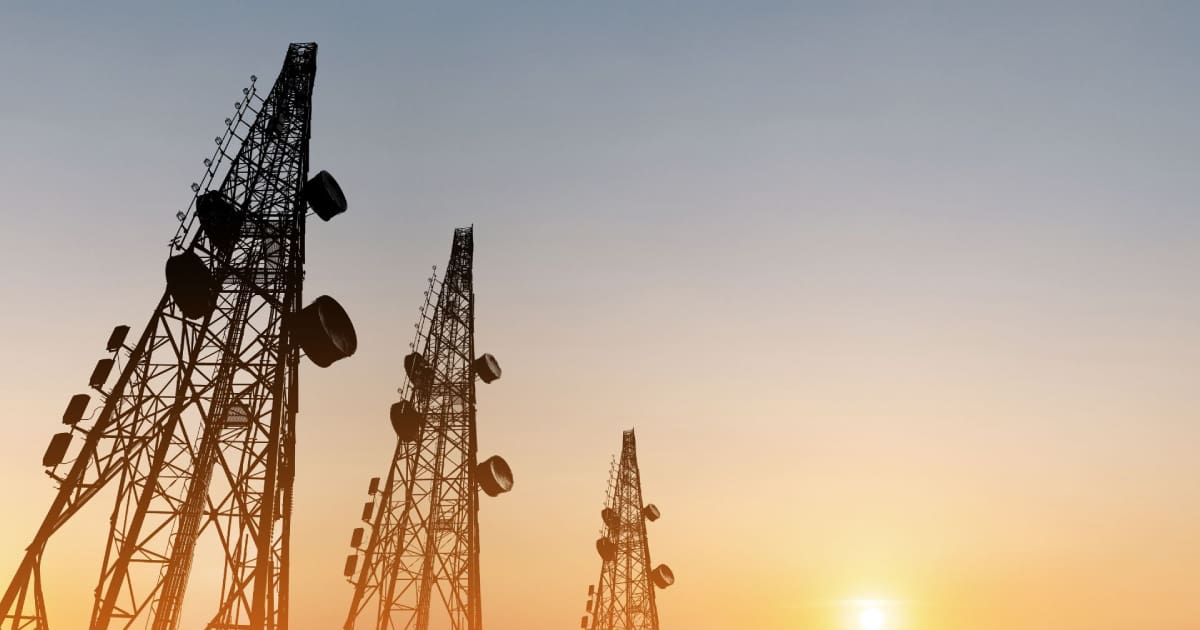 Top 27 Challenges Facing the Telecom Industry for 2025 and Beyond ...