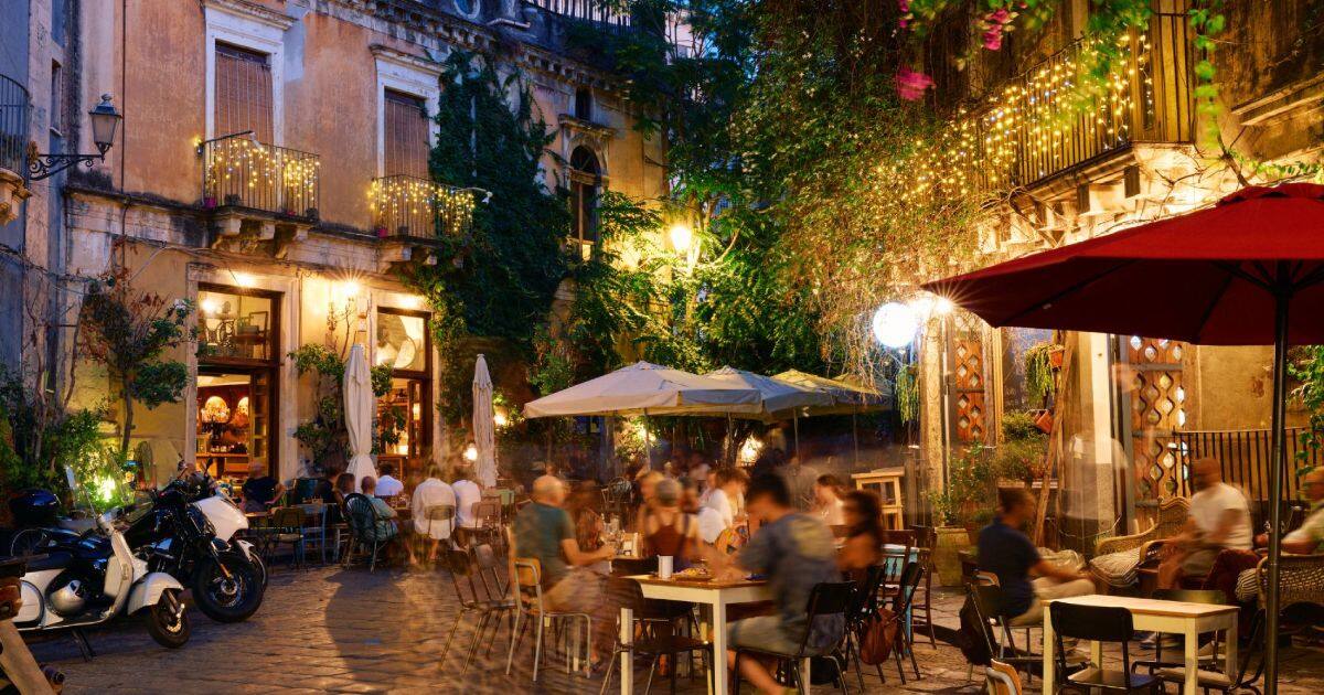 Types of Restaurant Theft & How to Prevent Them | NetSuite