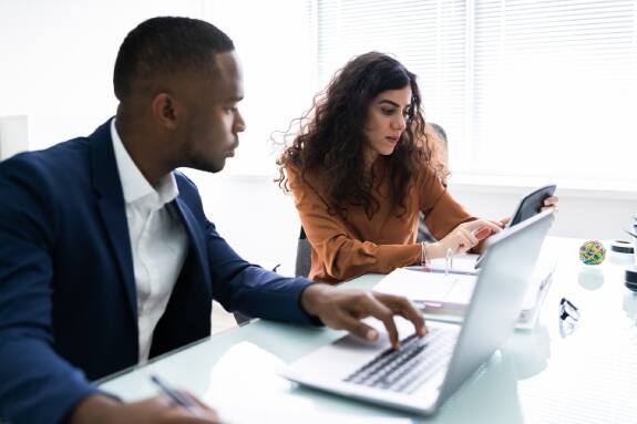 What Are Mass Payments? Tips & Benefits | NetSuite